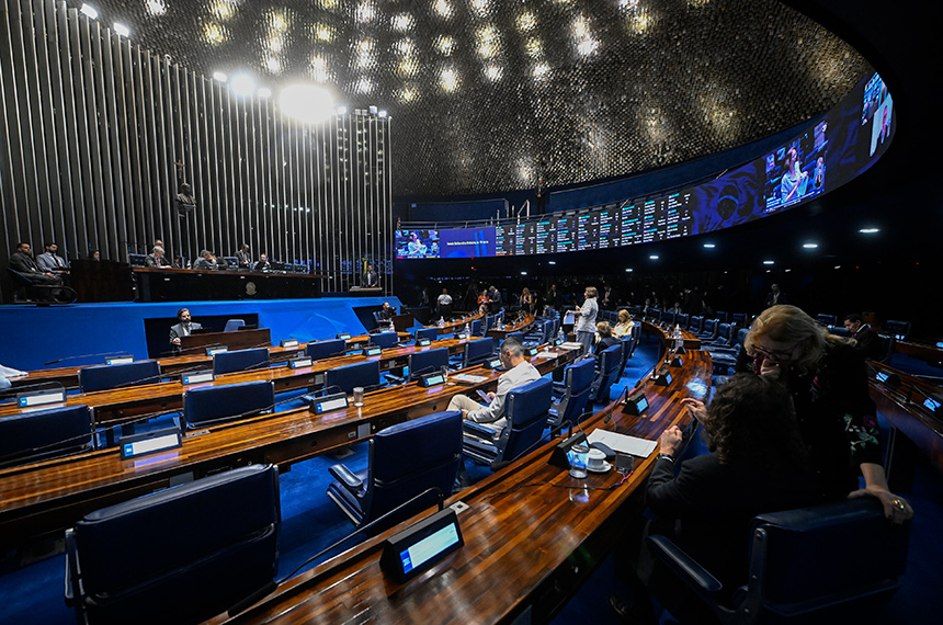 Senado aprova prêmio de R$ 500 mil para jogadoras da seleção feminina ...
